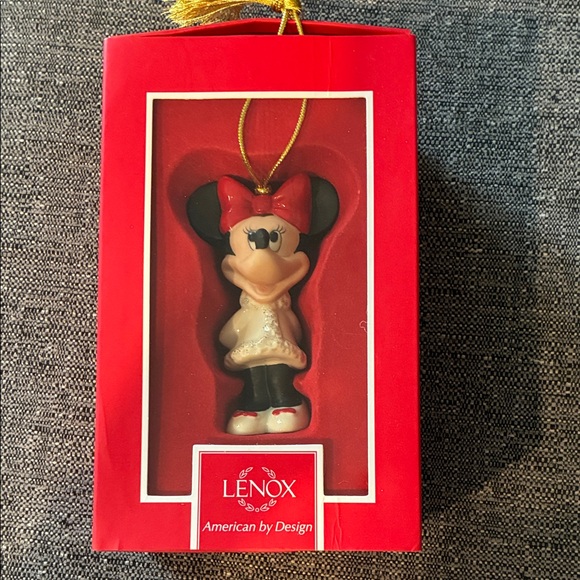 Lenox | Holiday | Lenox Minnie Mouse Present Porcelain Collectible ...